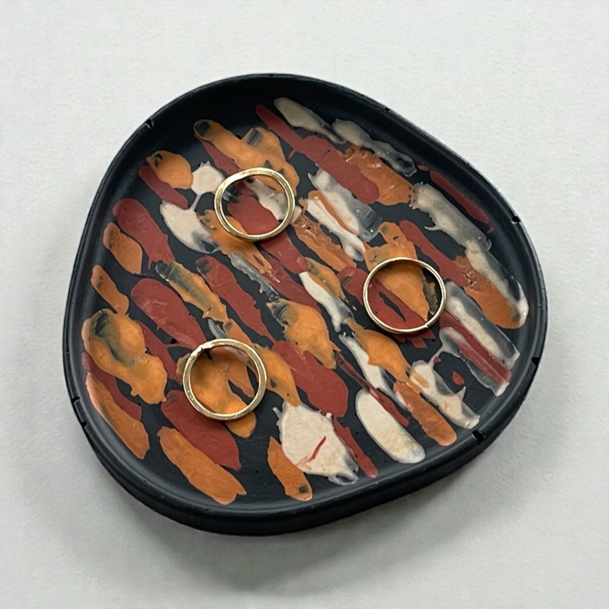 Small Triangle Trinket | Black, Orange – VH Art&Decor